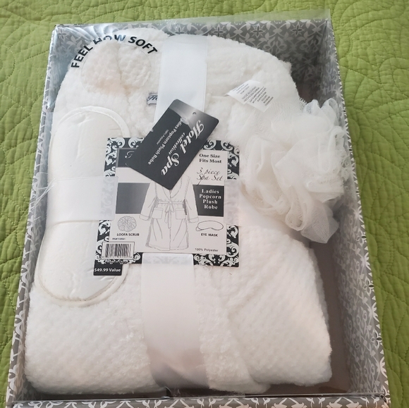 Hotel Collection | Other | Hotel Spa Collection Robe Set | Poshmark